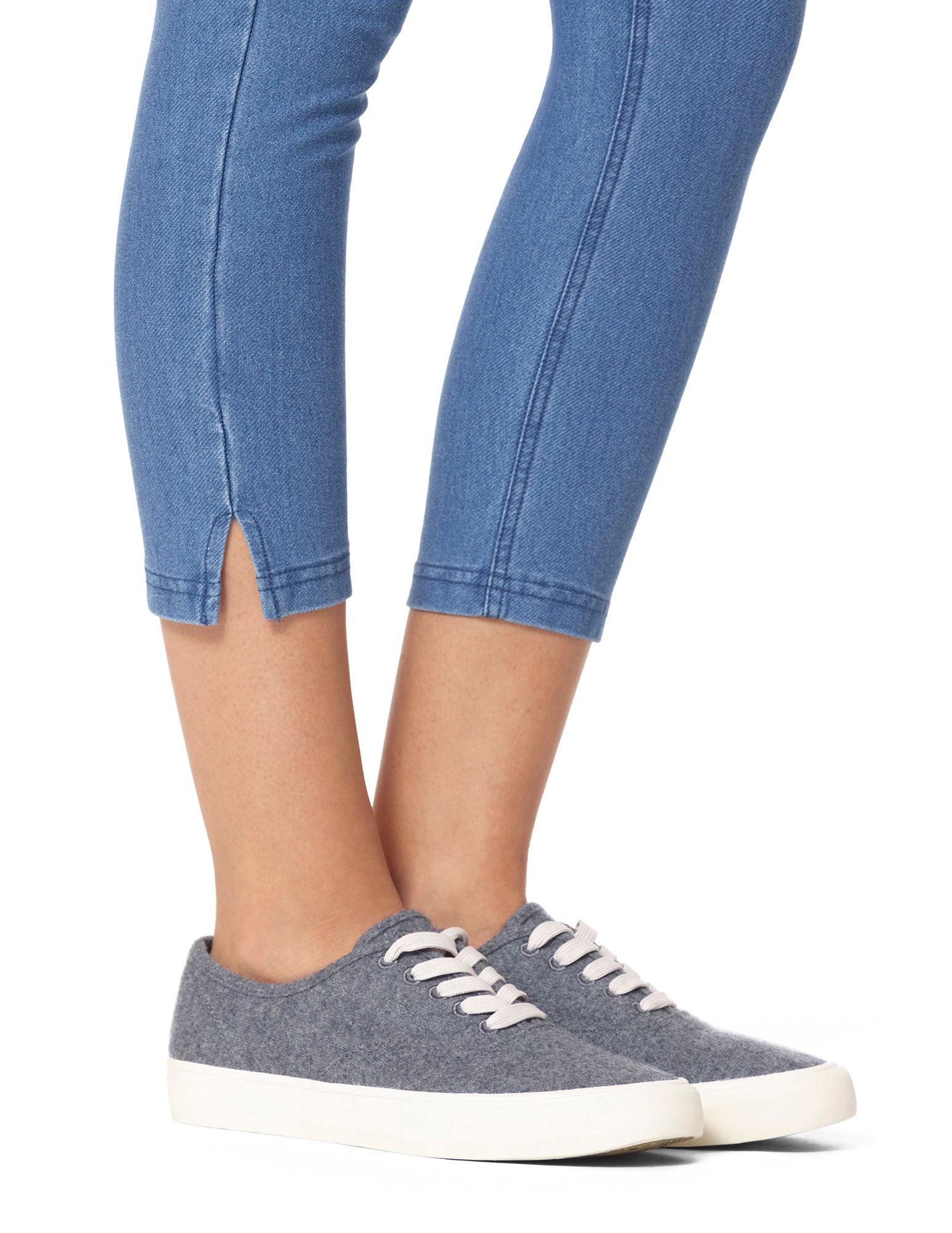 Essential Denim Mid-Rise Capri | HUE