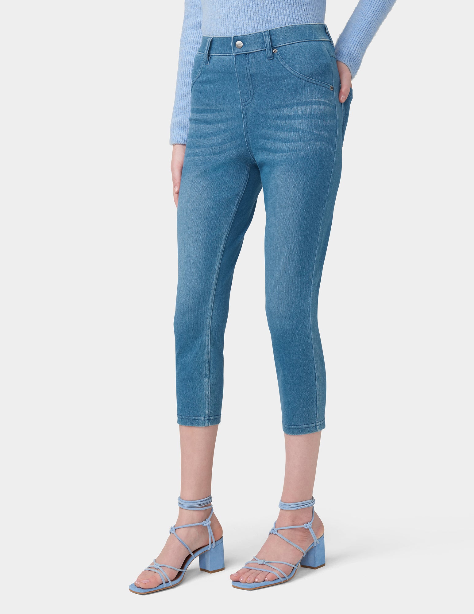 Hi-Rise Ultra Soft Denim Capri Legging – HUE
