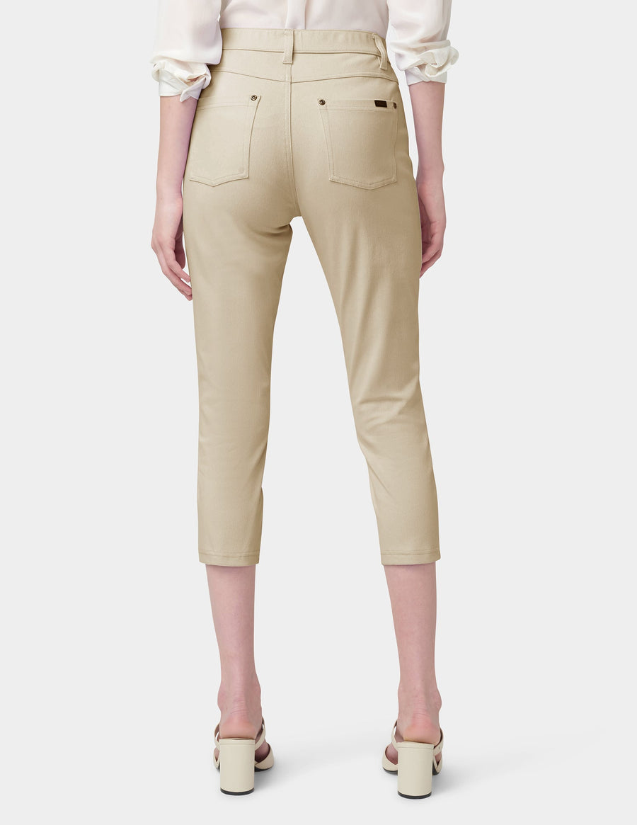 Hi-Rise Ultra Soft Denim Capri Legging – HUE